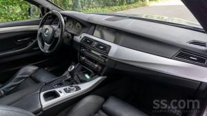 Grey BMW 530 2010 in Riga, with an engine capacity of 3.00 L and mileage of 261 thousand km for 6990 €, photo 12 on AUTOMOTO.COM.LV