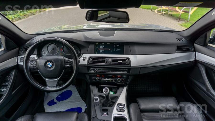 Grey BMW 530 2010 in Riga, with an engine capacity of 3.00 L and mileage of 261 thousand km for 6990 €, photo 13 on AUTOMOTO.COM.LV