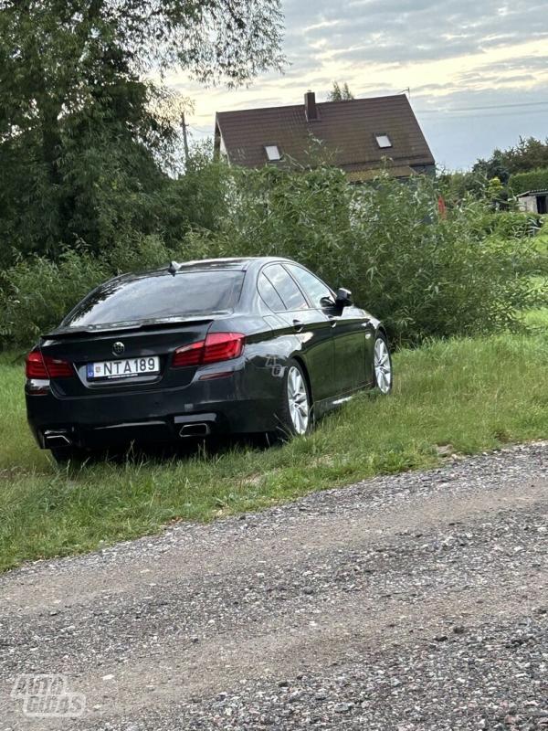 Pelēks BMW 530 2010 Kaišiadorys, ar dzinēja tilpumu 3.00 L un nobraukumu 355 tūkst. km par 12000 €, foto 2 vietnē AUTOMOTO.COM.LV
