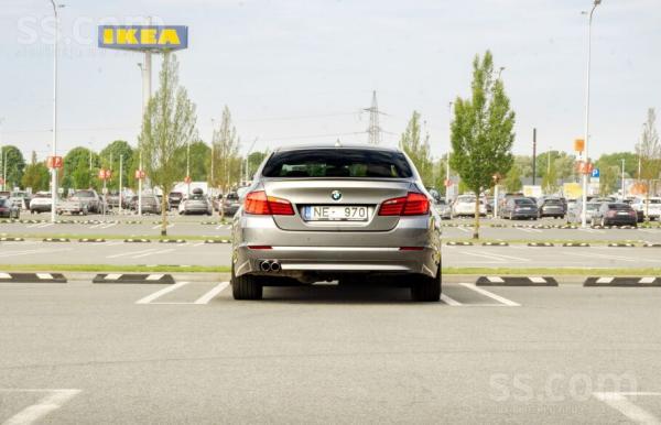 Grey BMW 530 2010 in Riga, with an engine capacity of 3.00 L and mileage of 261 thousand km for 6190 €, photo 7 on AUTOMOTO.COM.LV