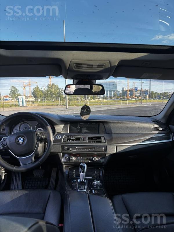 Pelēks BMW 530 2010 Rīga, ar dzinēja tilpumu 3.00 L un nobraukumu 387 tūkst. km par 7400 €, foto 11 vietnē AUTOMOTO.COM.LV