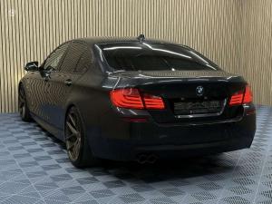 Grey BMW 530 2010 in Marijampole, with an engine capacity of 2.99 L and mileage of 270 thousand km for 10900 €, photo 7 on AUTOMOTO.COM.LV