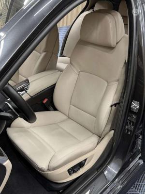 Grey BMW 530 2010 in Marijampole, with an engine capacity of 2.99 L and mileage of 270 thousand km for 10900 €, photo 19 on AUTOMOTO.COM.LV