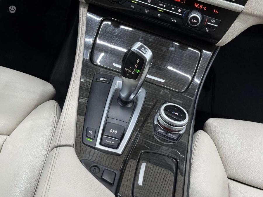 Grey BMW 530 2010 in Marijampole, with an engine capacity of 2.99 L and mileage of 270 thousand km for 10900 €, photo 31 on AUTOMOTO.COM.LV