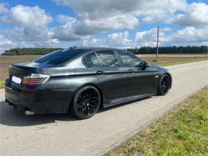 Grey BMW 530 2010 in Gargzdai, with an engine capacity of 3.00 L and mileage of 203 thousand km for 5005 €, photo 5 on AUTOMOTO.COM.LV