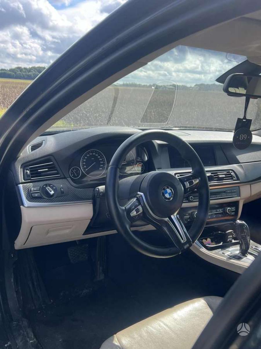 Grey BMW 530 2010 in Gargzdai, with an engine capacity of 3.00 L and mileage of 203 thousand km for 5005 €, photo 9 on AUTOMOTO.COM.LV