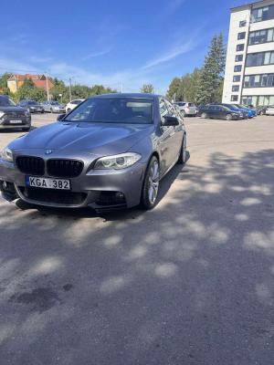 Grey BMW 530 2010 in Kaunas, with an engine capacity of 2.99 L and mileage of 423 thousand km for 10000 €, photo  on AUTOMOTO.COM.LV
