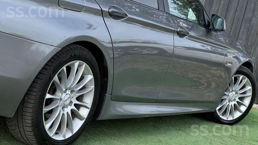 Grey BMW 530 2010 in Riga, with an engine capacity of 3.00 L and mileage of 0 thousand km for 7950 €, photo 9 on AUTOMOTO.COM.LV