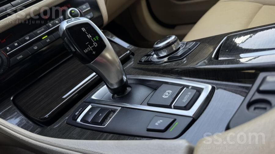 Grey BMW 530 2010 in Riga, with an engine capacity of 3.00 L and mileage of 0 thousand km for 7950 €, photo 19 on AUTOMOTO.COM.LV