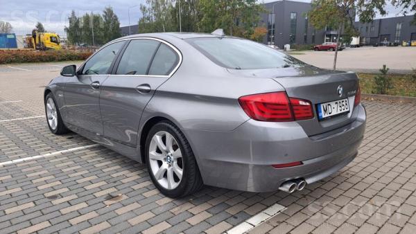 Grey BMW 530 2010 in Riga, with an engine capacity of 3.00 L and mileage of 335 thousand km for 9500 €, photo 1 on AUTOMOTO.COM.LV