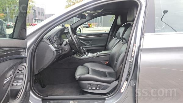 Grey BMW 530 2010 in Riga, with an engine capacity of 3.00 L and mileage of 335 thousand km for 9500 €, photo 5 on AUTOMOTO.COM.LV