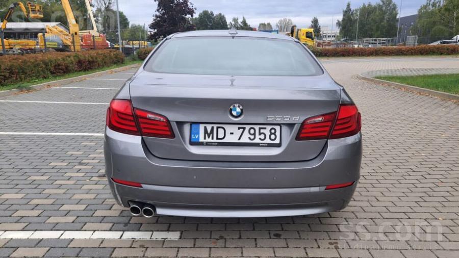 Pelēks BMW 530 2010 Rīga, ar dzinēja tilpumu 3.00 L un nobraukumu 335 tūkst. km par 9500 €, foto 6 vietnē AUTOMOTO.COM.LV
