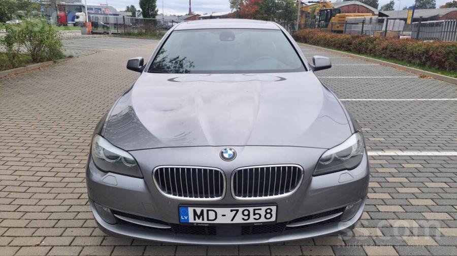 Pelēks BMW 530 2010 Rīga, ar dzinēja tilpumu 3.00 L un nobraukumu 335 tūkst. km par 9500 €, foto 7 vietnē AUTOMOTO.COM.LV
