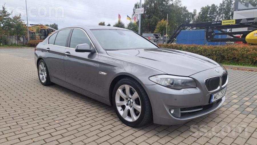Pelēks BMW 530 2010 Rīga, ar dzinēja tilpumu 3.00 L un nobraukumu 335 tūkst. km par 9500 €, foto 9 vietnē AUTOMOTO.COM.LV