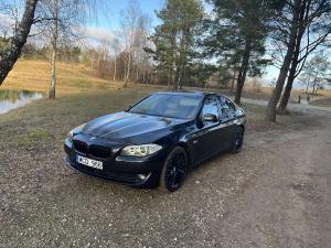 Grey BMW 530 2011 in Gargzdai, with an engine capacity of 2.99 L and mileage of 228 thousand km for 8700 €, photo 4 on AUTOMOTO.COM.LV