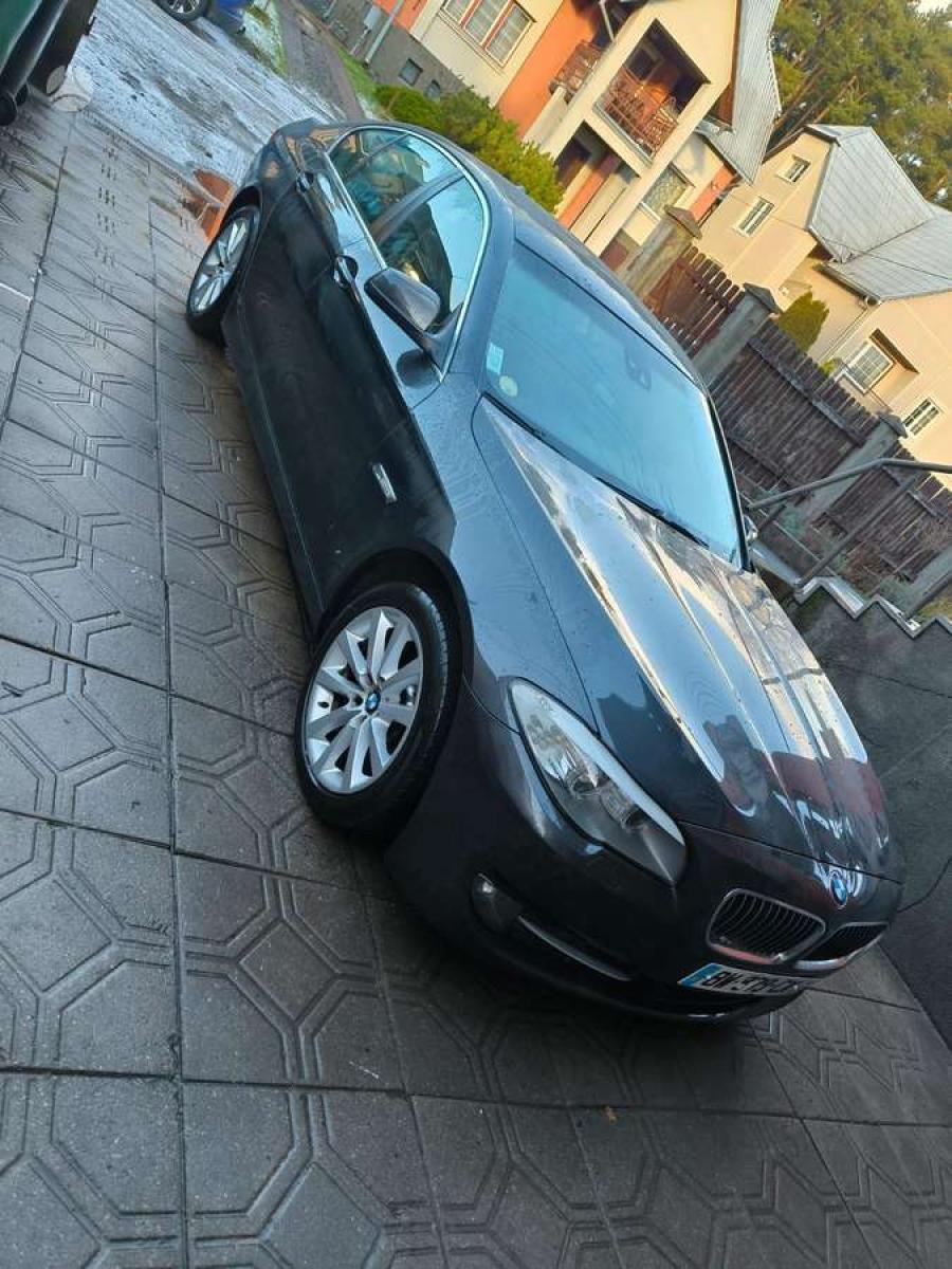 Grey BMW 530 2011 in Panevezys, with an engine capacity of 3.00 L and mileage of 328 thousand km for 7400 €, photo 2 on AUTOMOTO.COM.LV