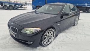 Grey BMW 530 2011 in Panevezys, with an engine capacity of 2.99 L and mileage of 328 thousand km for 7400 €, photo 3 on AUTOMOTO.COM.LV