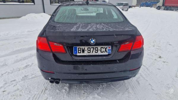 Grey BMW 530 2011 in Panevezys, with an engine capacity of 2.99 L and mileage of 328 thousand km for 7400 €, photo 6 on AUTOMOTO.COM.LV