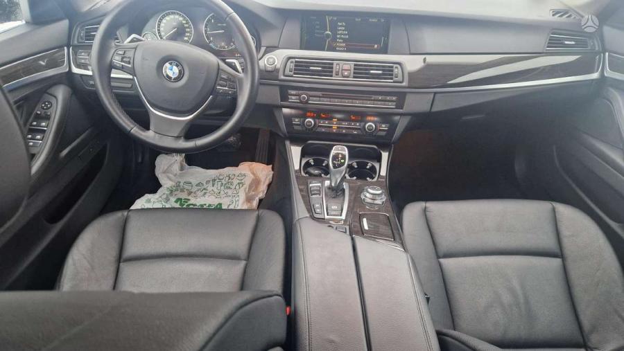 Grey BMW 530 2011 in Panevezys, with an engine capacity of 2.99 L and mileage of 328 thousand km for 7400 €, photo 11 on AUTOMOTO.COM.LV