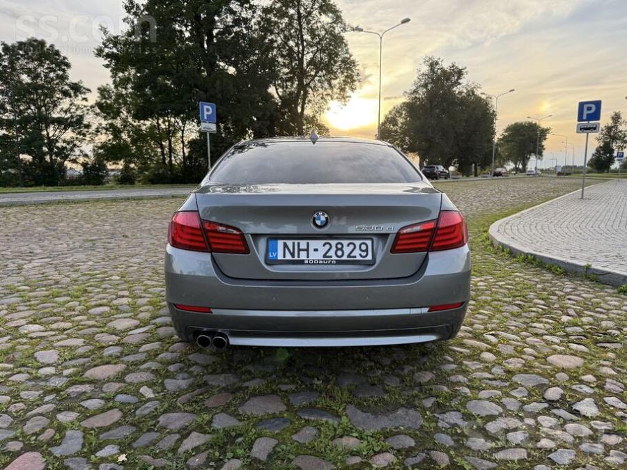Grey BMW 530 2011 in Riga, with an engine capacity of 3.00 L and mileage of 274 thousand km for 10900 €, photo 5 on AUTOMOTO.COM.LV