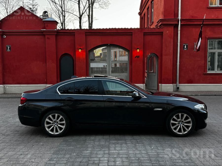 Pelēks BMW 530 2011 Kuldīga, ar dzinēja tilpumu 3.00 L un nobraukumu 324 tūkst. km par 10700 €, foto 5 vietnē AUTOMOTO.COM.LV