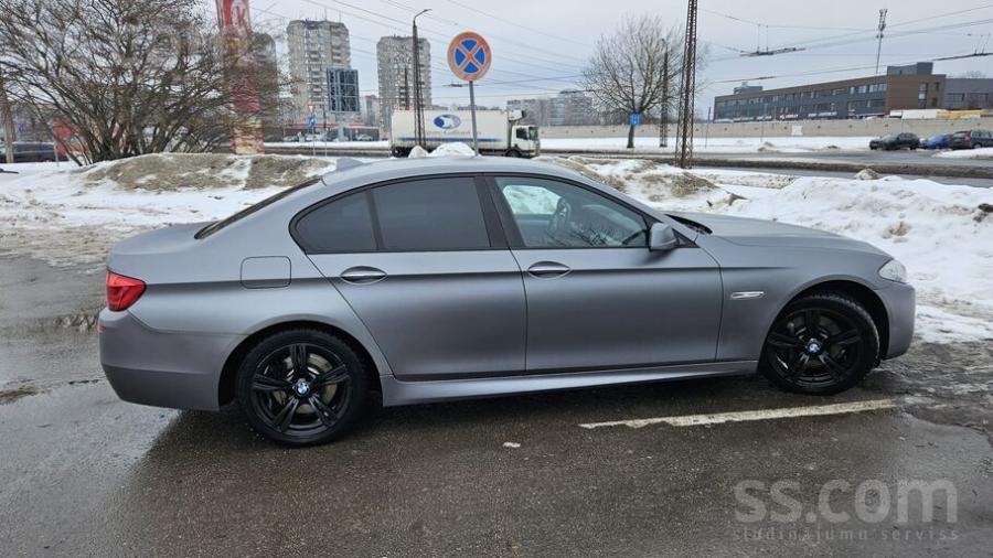 Pelēks BMW 530 2011 Rīga, ar dzinēja tilpumu 3.00 L un nobraukumu 234 tūkst. km par 10500 €, foto 3 vietnē AUTOMOTO.COM.LV