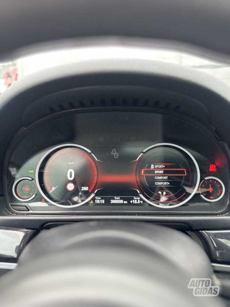 Grey BMW 530 2011 in Marijampole, with an engine capacity of 3.00 L and mileage of 369 thousand km for 12800 €, photo 11 on AUTOMOTO.COM.LV