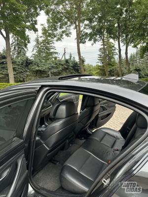 Grey BMW 530 2011 in Marijampole, with an engine capacity of 3.00 L and mileage of 369 thousand km for 12800 €, photo 21 on AUTOMOTO.COM.LV