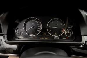 Pelēks BMW 530 2011 Jelgava, ar dzinēja tilpumu 3.00 L un nobraukumu 241 tūkst. km par 9500 €, foto 19 vietnē AUTOMOTO.COM.LV