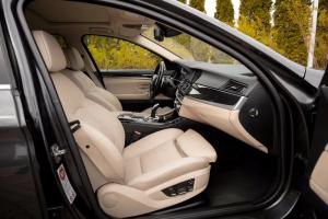 Pelēks BMW 530 2011 Jelgava, ar dzinēja tilpumu 3.00 L un nobraukumu 241 tūkst. km par 9500 €, foto 21 vietnē AUTOMOTO.COM.LV