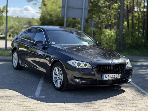 Grey BMW 530 2011 in Jurmala, with an engine capacity of 3.00 L and mileage of 213 thousand km for 8790 €, photo 2 on AUTOMOTO.COM.LV