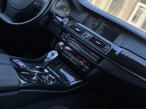 Pelēks BMW 530 2011 Jūrmala, ar dzinēja tilpumu 3.00 L un nobraukumu 213 tūkst. km par 8790 €, foto 16 vietnē AUTOMOTO.COM.LV