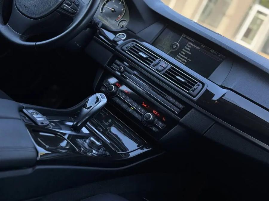 Pelēks BMW 530 2011 Jūrmala, ar dzinēja tilpumu 3.00 L un nobraukumu 213 tūkst. km par 8790 €, foto 16 vietnē AUTOMOTO.COM.LV