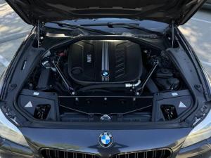 Pelēks BMW 530 2011 Jūrmala, ar dzinēja tilpumu 3.00 L un nobraukumu 213 tūkst. km par 8790 €, foto 25 vietnē AUTOMOTO.COM.LV