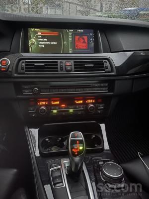 Grey BMW 530 2011 in Riga, with an engine capacity of 3.00 L and mileage of 254 thousand km for 14000 €, photo 13 on AUTOMOTO.COM.LV