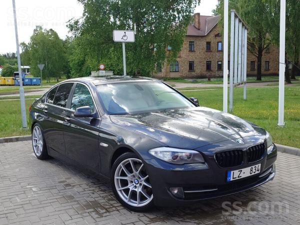 Grey BMW 530 2011 in Kuldiga, with an engine capacity of 3.00 L and mileage of 425 thousand km for 8400 €, photo 1 on AUTOMOTO.COM.LV