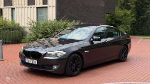 Grey BMW 530 2011 in Vilnius, with an engine capacity of 2.99 L and mileage of 398 thousand km for 9500 €, photo  on AUTOMOTO.COM.LV
