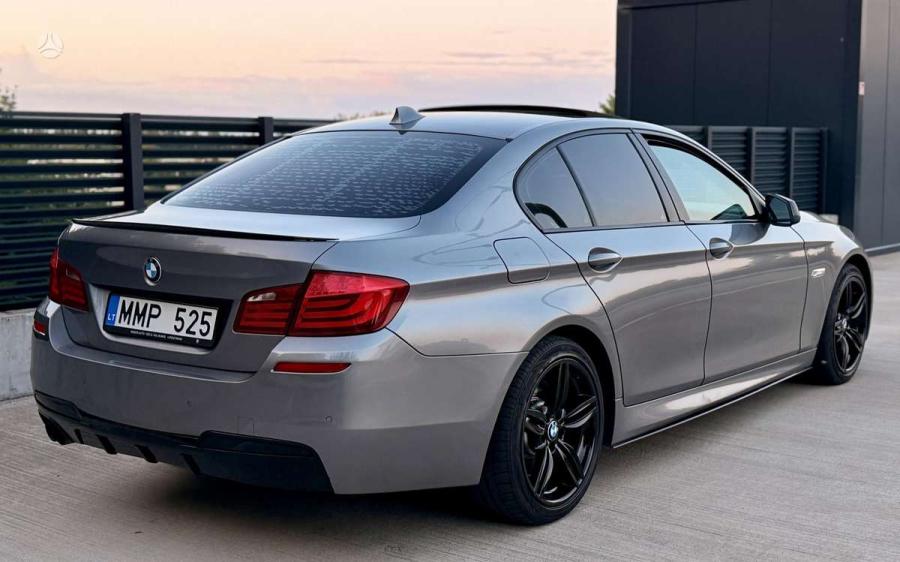 Pelēks BMW 530 2011 Viļņa, ar dzinēja tilpumu 2.99 L un nobraukumu 208 tūkst. km par 8800 €, foto 5 vietnē AUTOMOTO.COM.LV