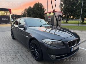 Pelēks BMW 530 2011 Rīga, ar dzinēja tilpumu 3.00 L un nobraukumu 367 tūkst. km par 11000 €, foto  vietnē AUTOMOTO.COM.LV