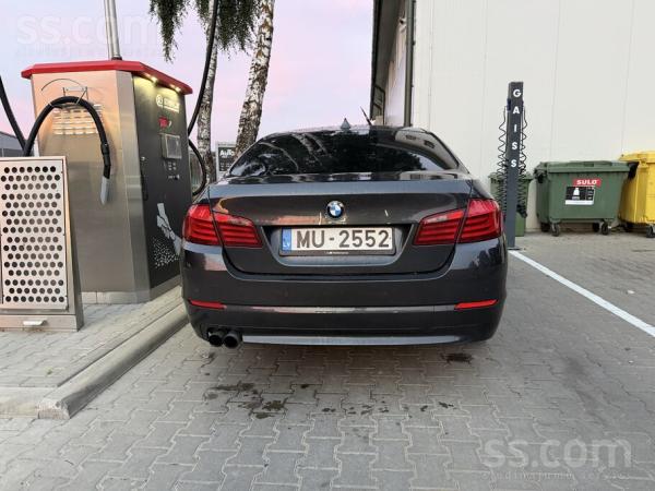 Pelēks BMW 530 2011 Rīga, ar dzinēja tilpumu 3.00 L un nobraukumu 367 tūkst. km par 11000 €, foto 4 vietnē AUTOMOTO.COM.LV