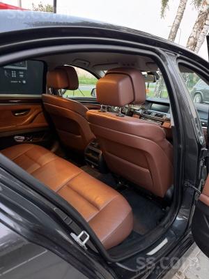 Pelēks BMW 530 2011 Rīga, ar dzinēja tilpumu 3.00 L un nobraukumu 367 tūkst. km par 11000 €, foto 11 vietnē AUTOMOTO.COM.LV