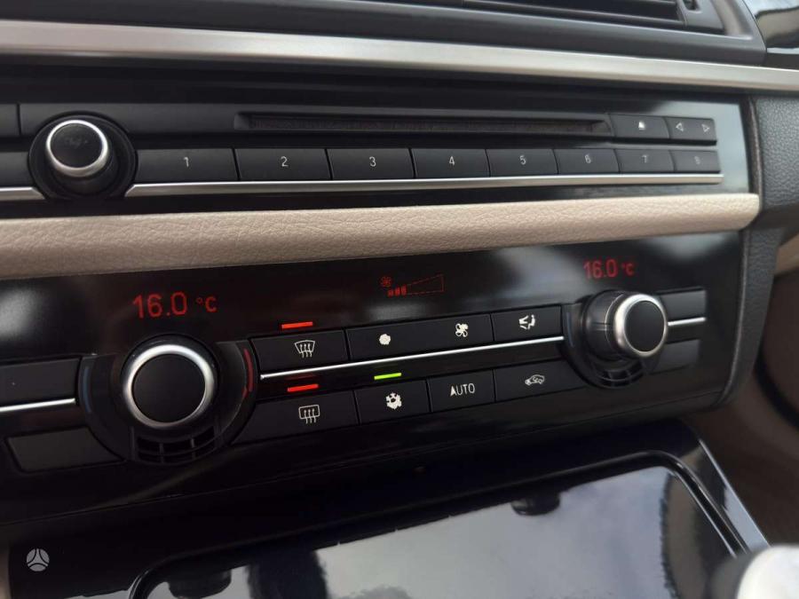 Grey BMW 530 2011 in Klaipeda, with an engine capacity of 3.00 L and mileage of 271 thousand km for 8999 €, photo 17 on AUTOMOTO.COM.LV