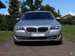 Grey BMW 530 2011 in Vilnius, with an engine capacity of 2.99 L and mileage of 320 thousand km for 10000 €, photo 3 on AUTOMOTO.COM.LV