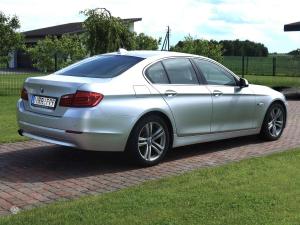 Grey BMW 530 2011 in Vilnius, with an engine capacity of 2.99 L and mileage of 320 thousand km for 10000 €, photo 6 on AUTOMOTO.COM.LV