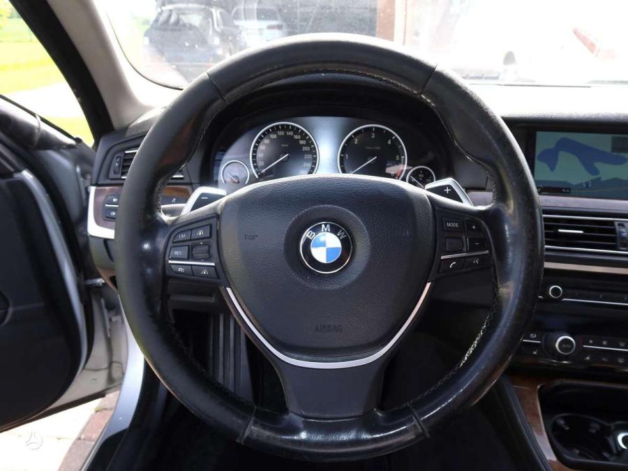 Grey BMW 530 2011 in Vilnius, with an engine capacity of 2.99 L and mileage of 320 thousand km for 10000 €, photo 20 on AUTOMOTO.COM.LV