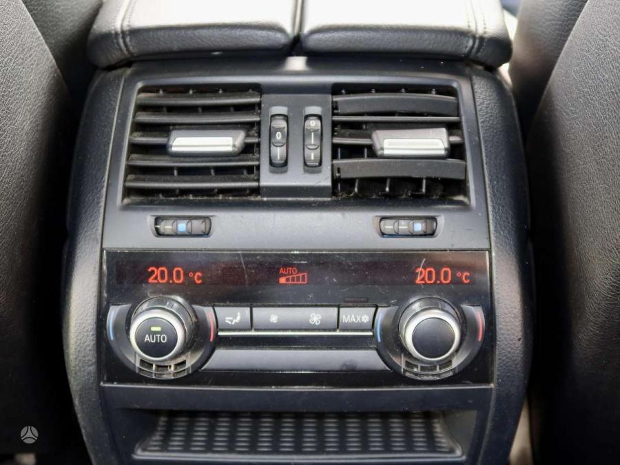 Grey BMW 530 2011 in Vilnius, with an engine capacity of 2.99 L and mileage of 320 thousand km for 10000 €, photo 25 on AUTOMOTO.COM.LV