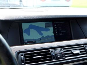 Grey BMW 530 2011 in Vilnius, with an engine capacity of 2.99 L and mileage of 320 thousand km for 10000 €, photo 26 on AUTOMOTO.COM.LV