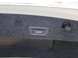 Grey BMW 530 2011 in Vilnius, with an engine capacity of 2.99 L and mileage of 320 thousand km for 10000 €, photo 35 on AUTOMOTO.COM.LV