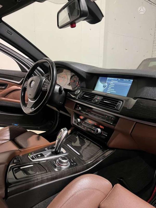 Grey BMW 530 2011 in Klaipeda, with an engine capacity of 2.99 L and mileage of 319 thousand km for 8500 €, photo 7 on AUTOMOTO.COM.LV