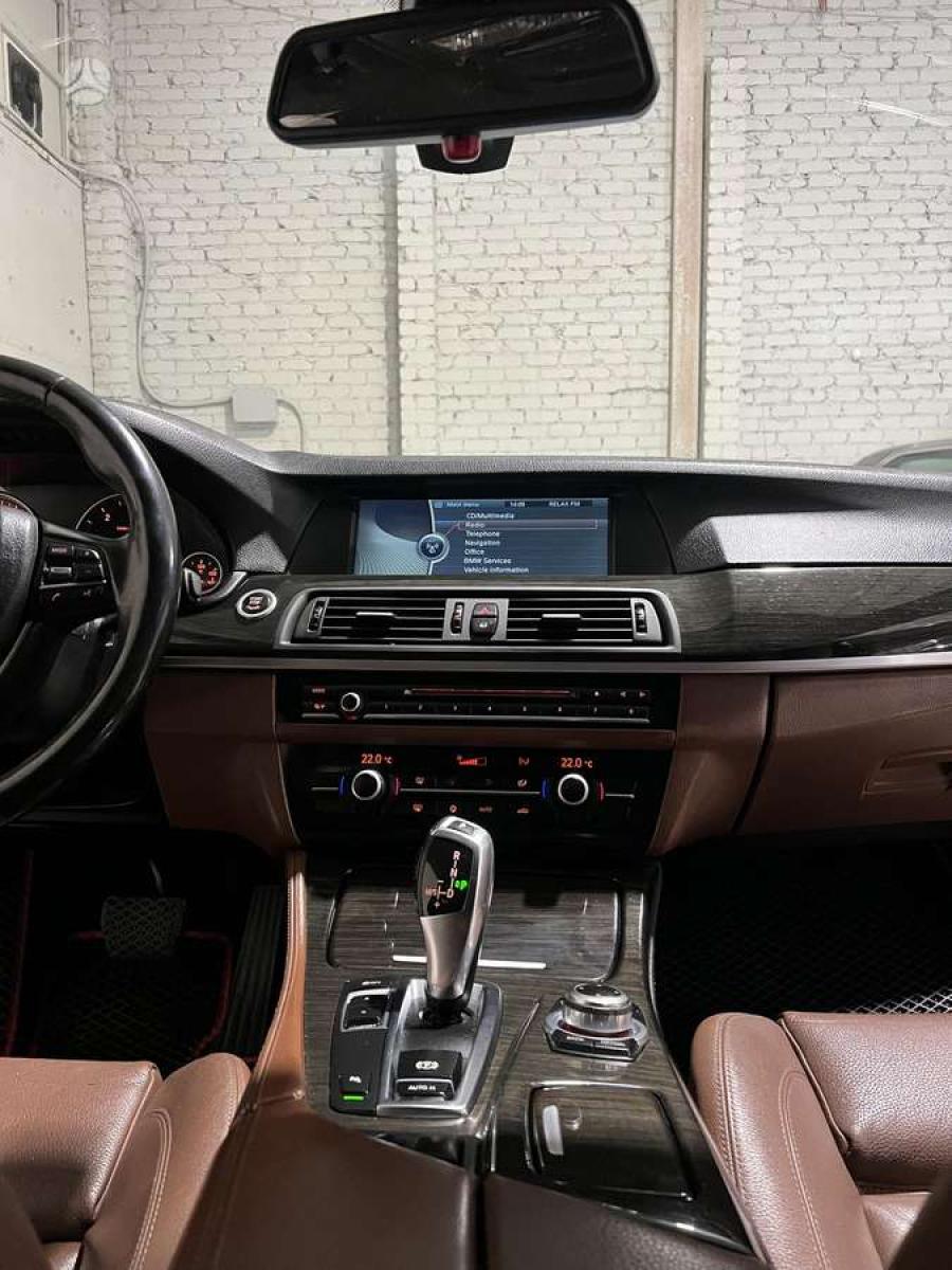 Pelēks BMW 530 2011 Klaipėda, ar dzinēja tilpumu 2.99 L un nobraukumu 319 tūkst. km par 8500 €, foto 34 vietnē AUTOMOTO.COM.LV